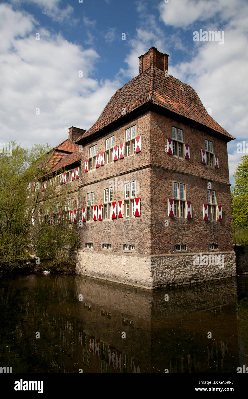 Schloss Oberwerries moated castle, Hamm, Ruhr Area, North Rhine ...
