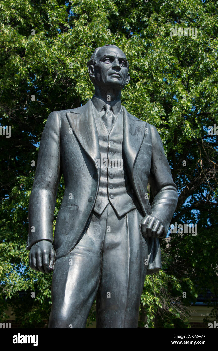 Michigan, Dearborn, Henry Ford Museum. Statue of Henry Ford Stock Photo ...