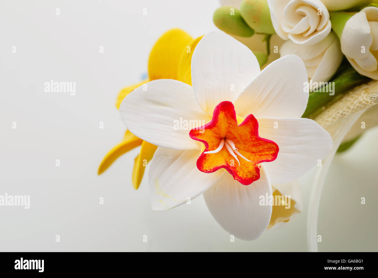 Beautiful spring flower bouquet Stock Photo - Alamy
