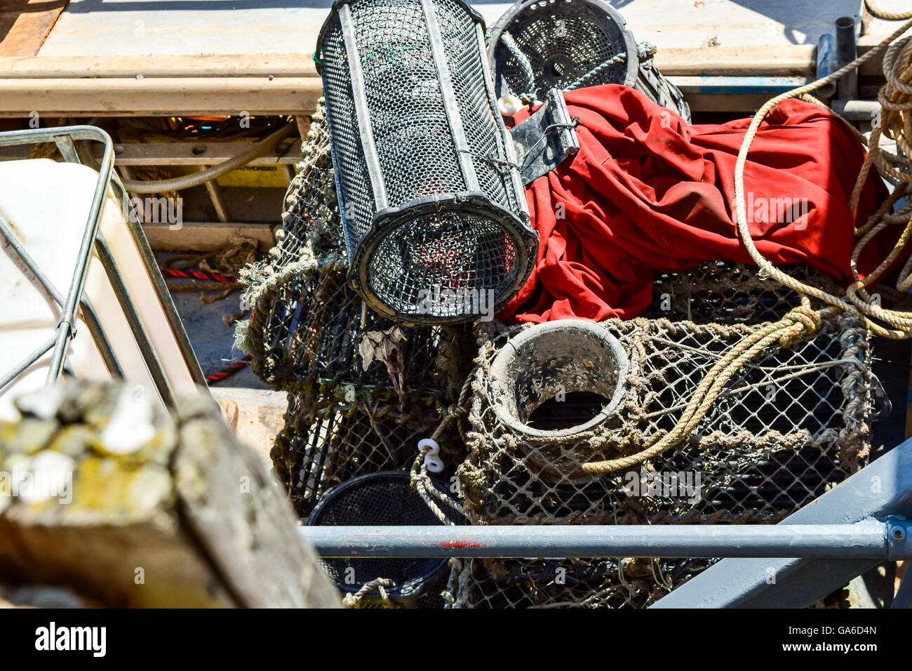 Drum net fish trap hi-res stock photography and images - Alamy