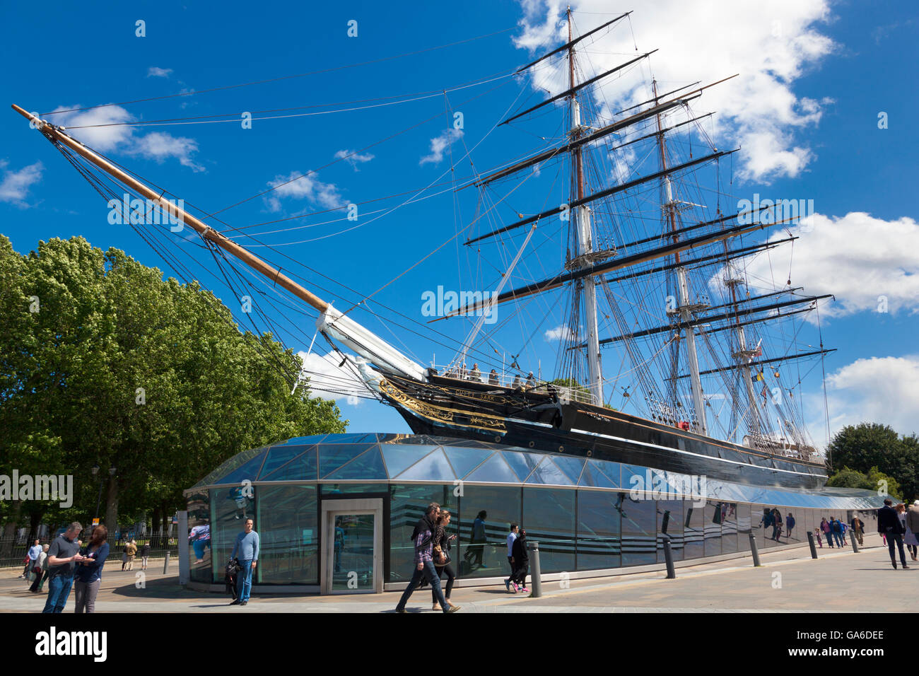 Historic sailing ship cutty sark hi-res stock photography and images ...