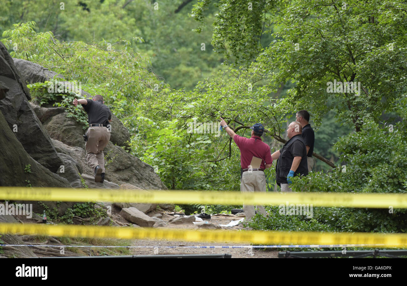 Fbi bomb squad hi-res stock photography and images - Alamy