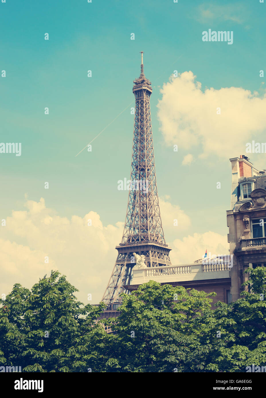 Eiffel tower construction retro hi-res stock photography and images - Alamy