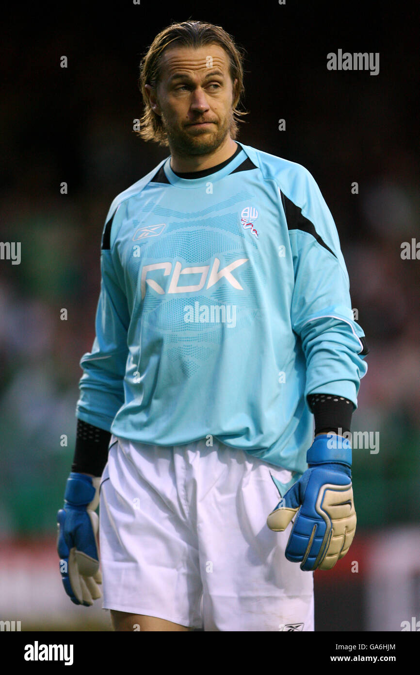 Goalkeeper ian walker hi-res stock photography and images - Alamy