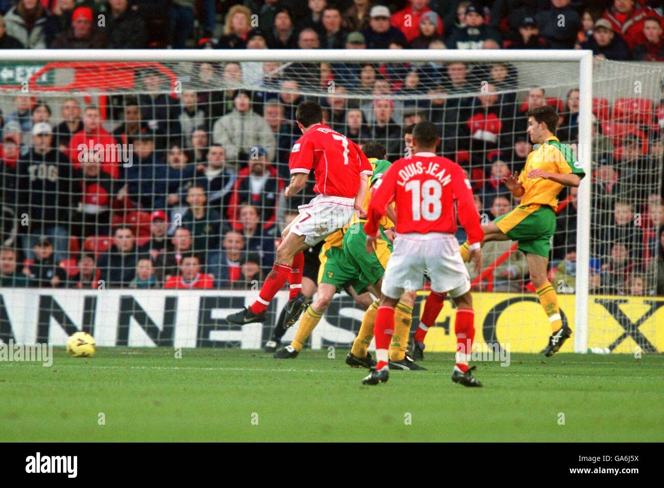 David prutton forest goal hi-res stock photography and images - Alamy