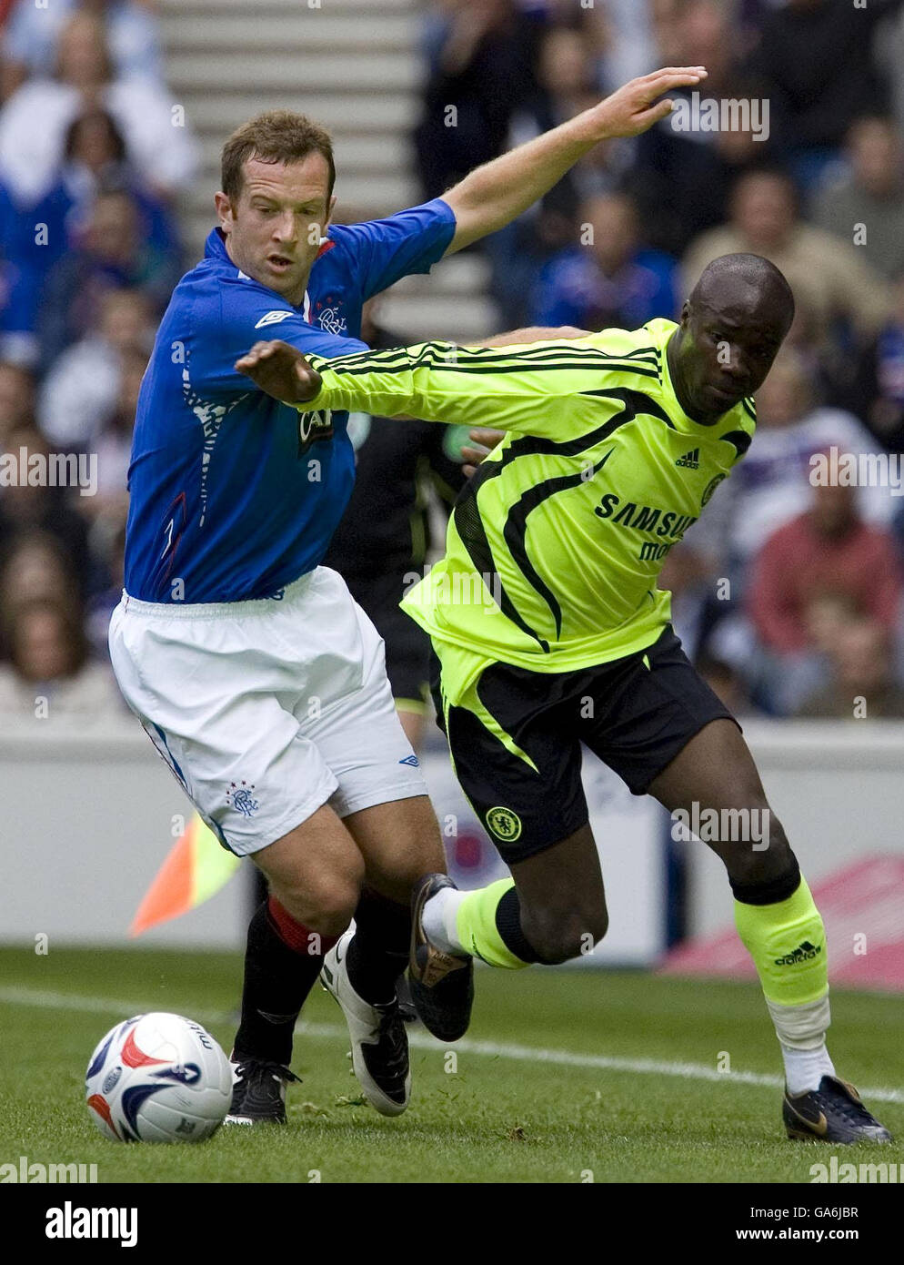 Chelseas lassana diarra hi-res stock photography and images - Alamy
