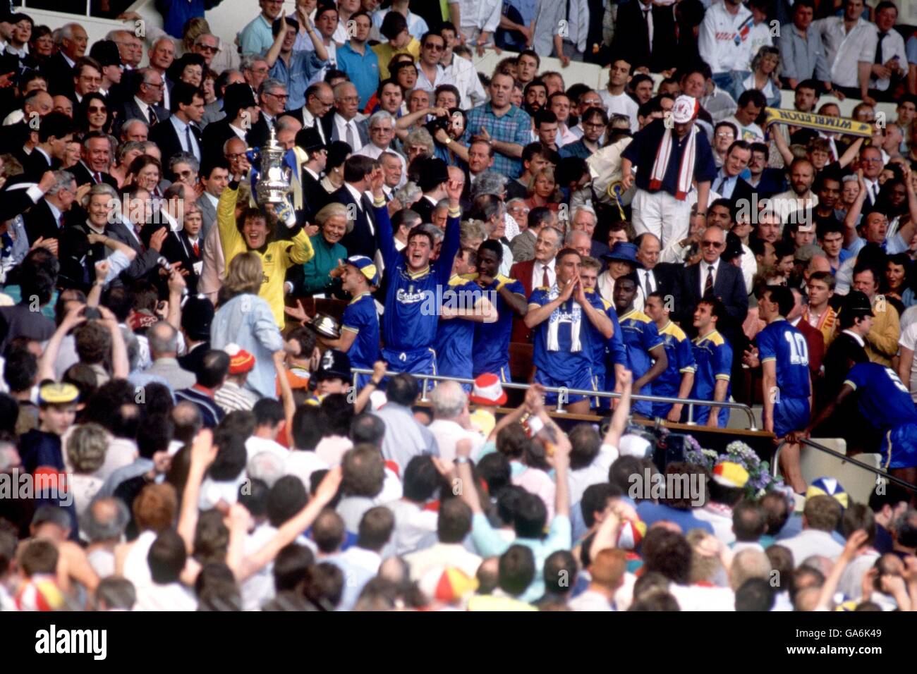 Wimbledon liverpool fa cup final hi-res stock photography and images ...
