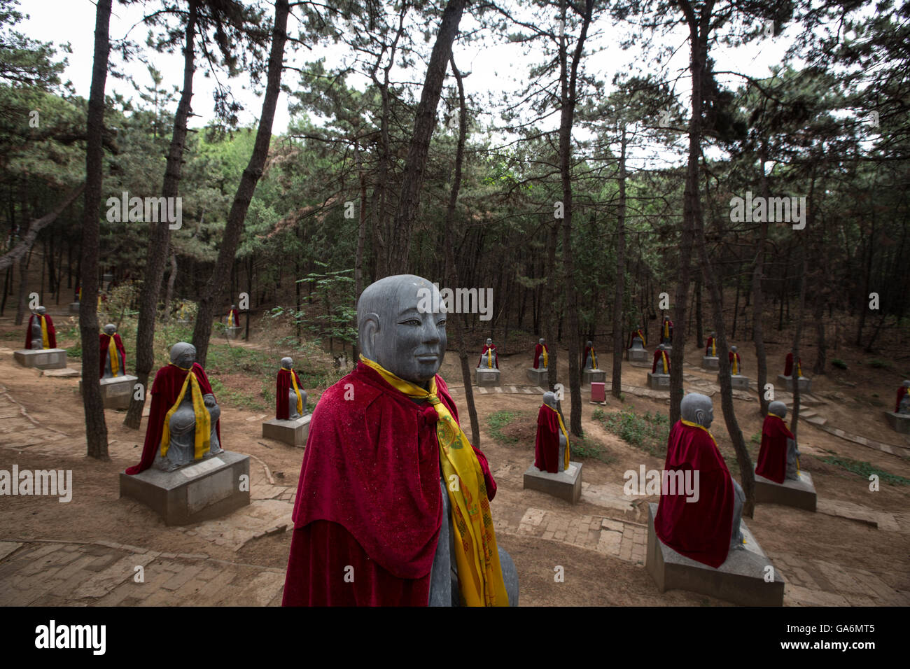 Hongluo temple hi-res stock photography and images - Alamy