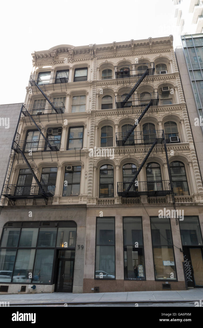 Old buildings in tribeca hi-res stock photography and images - Alamy