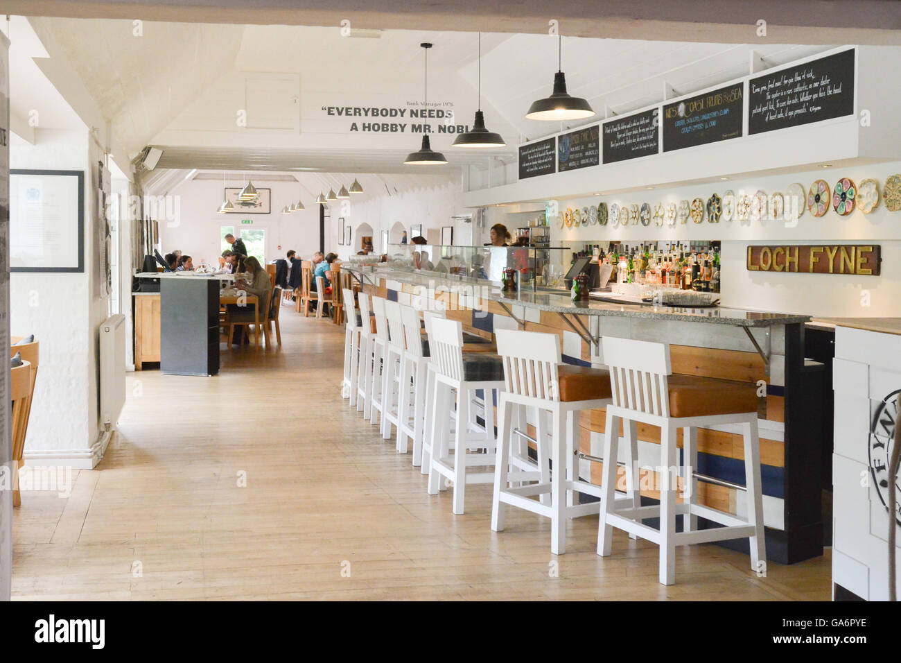 Loch fyne oyster bar hi-res stock photography and images - Alamy