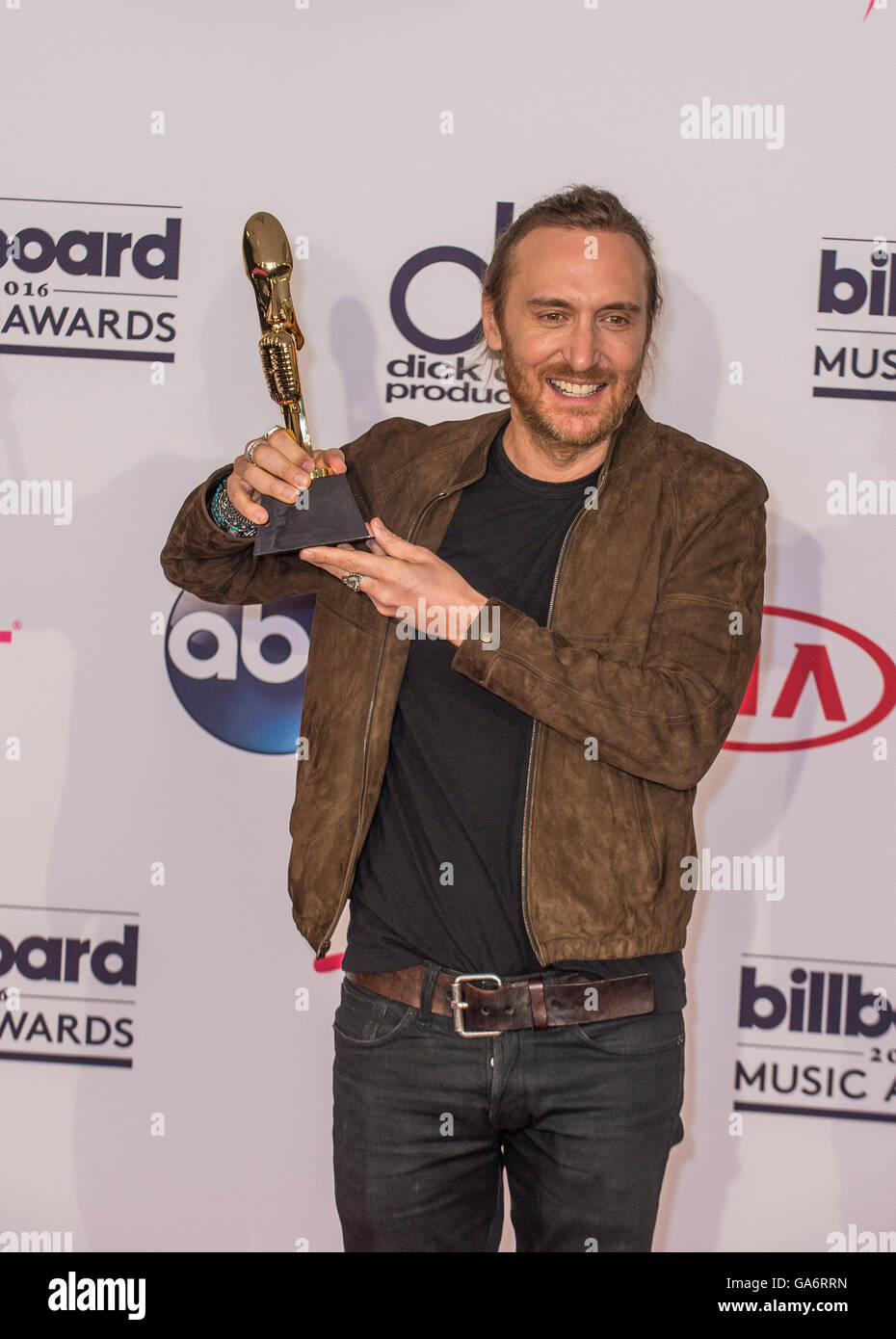 David guetta singer hi-res stock photography and images - Alamy