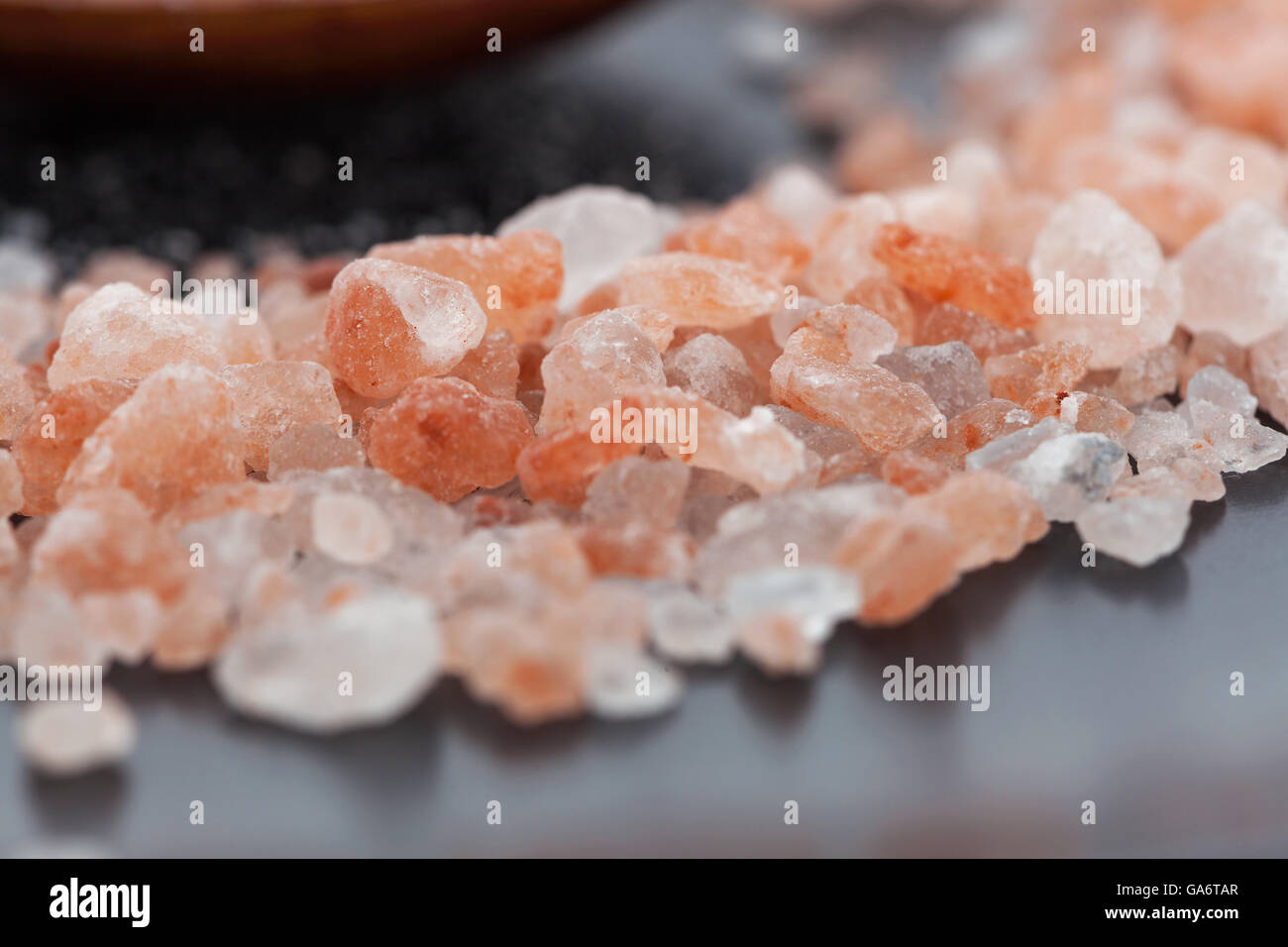 Himalayan pink rock salt crystals extreme closeup Stock Photo - Alamy