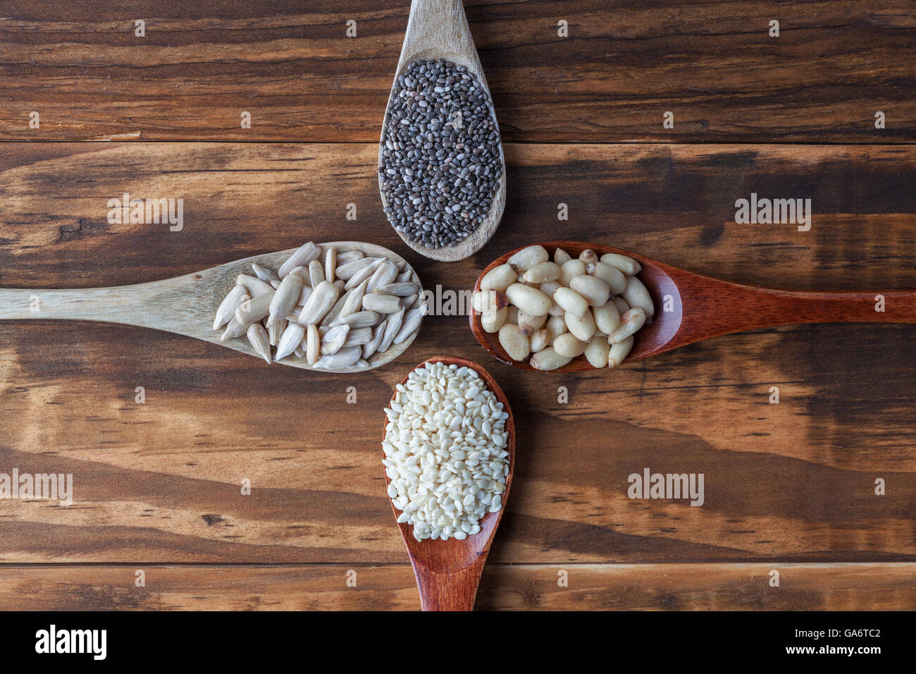 Sesame nuts hi-res stock photography and images - Alamy