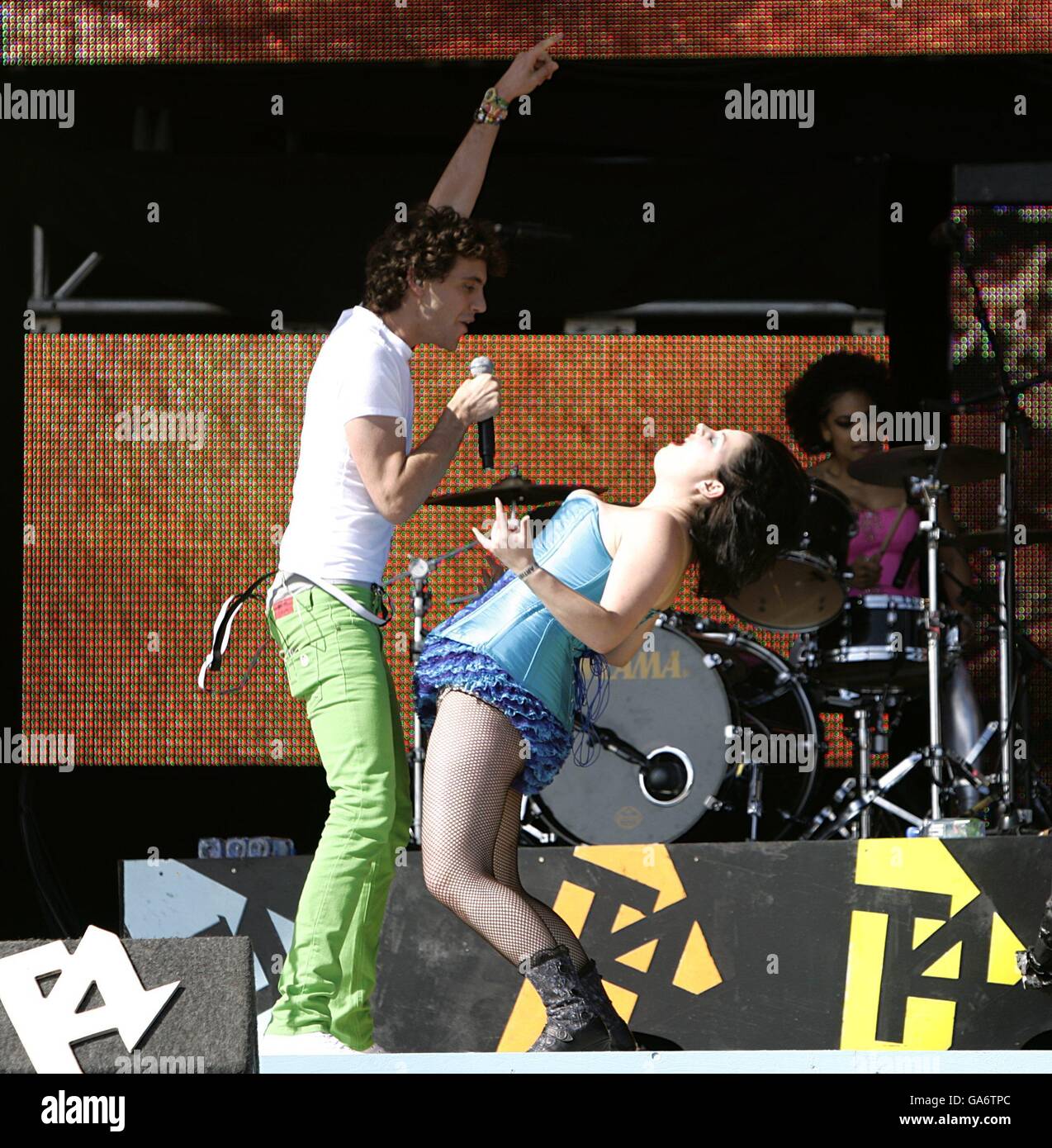 Mika performs t4 on beach hi-res stock photography and images - Alamy