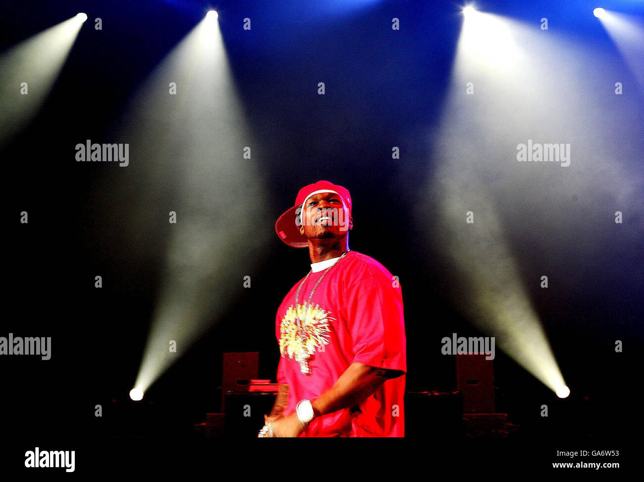 50 cent live in london hi-res stock photography and images - Alamy