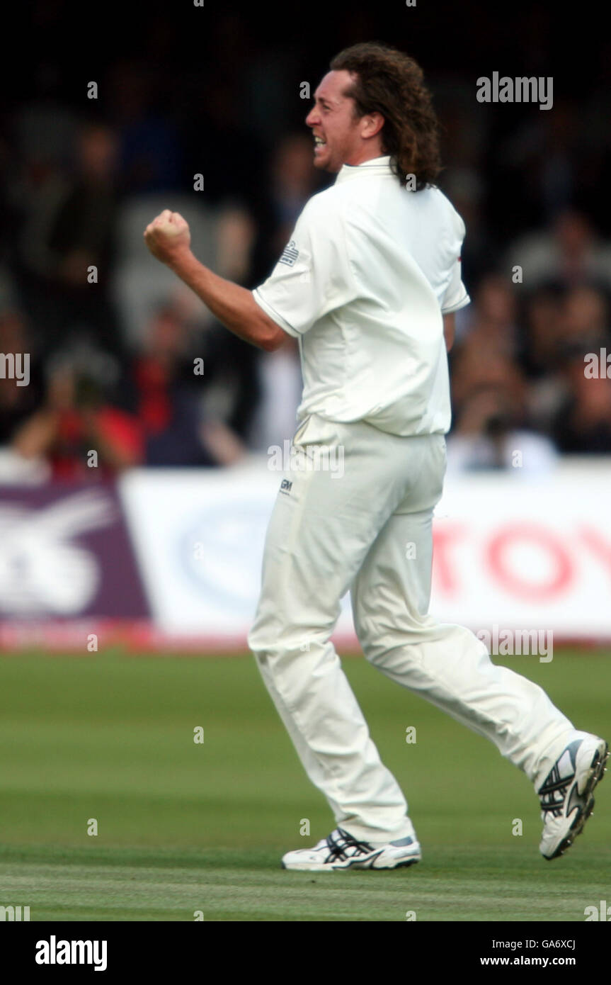 Cricket - npower First Test - England v India - Day Two - Lord's ...