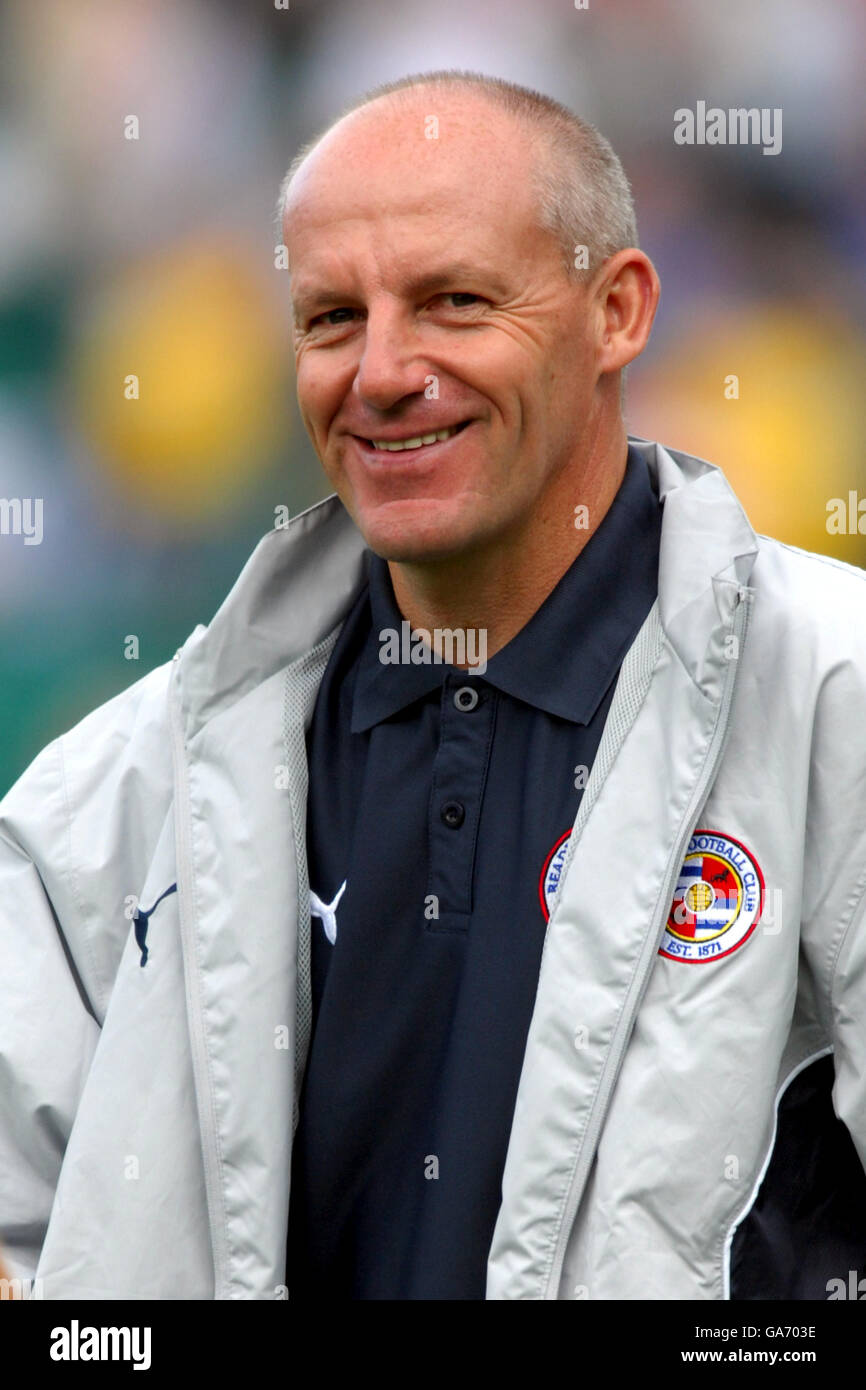 Steve coppell brighton hi-res stock photography and images - Alamy