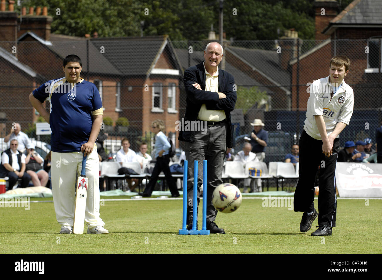 Cricket blind hi-res stock photography and images - Alamy