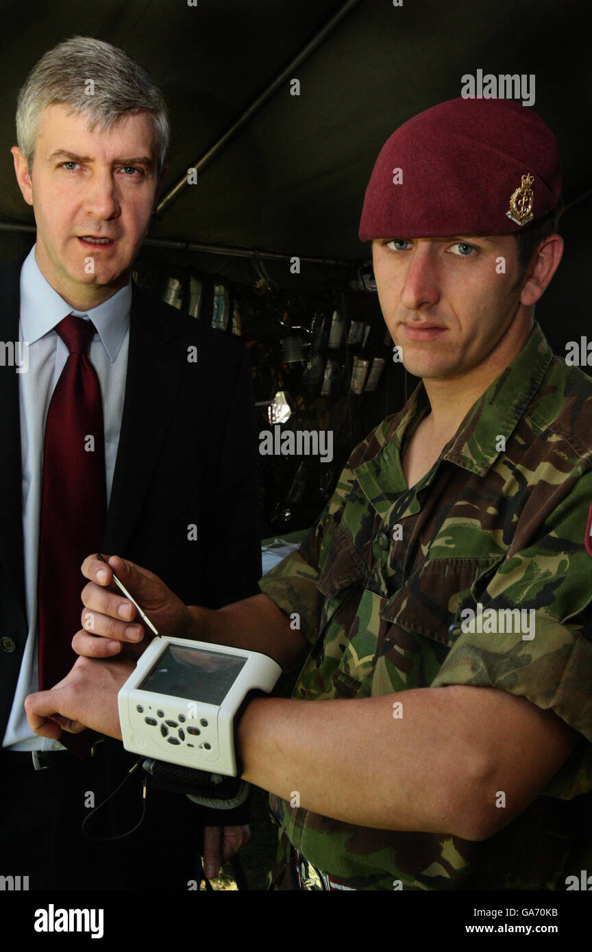 Computer chips to help in war zones Stock Photo - Alamy