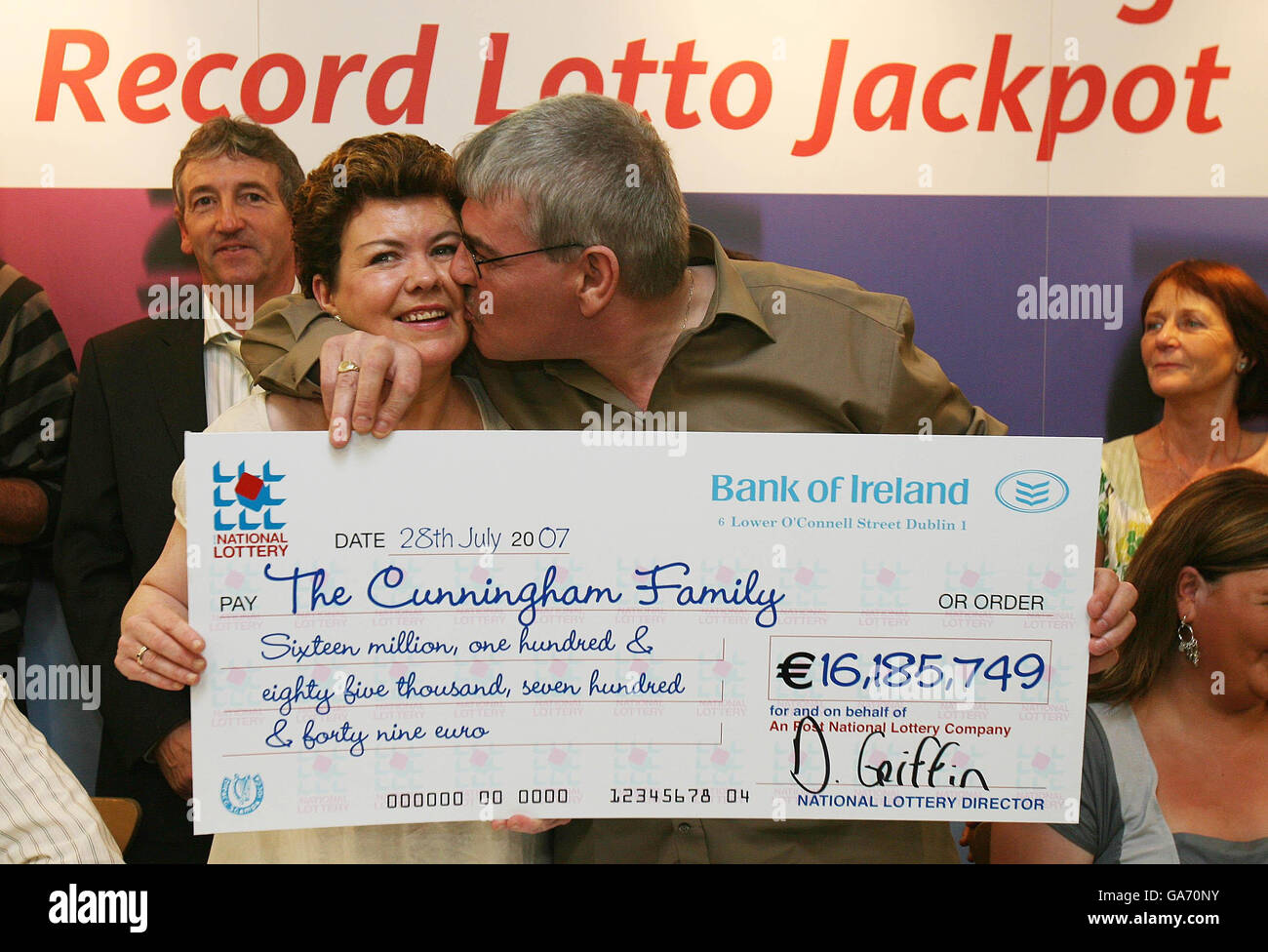 Ireland's latest lottery millionaires Paul and Helen Cunningham claim ...