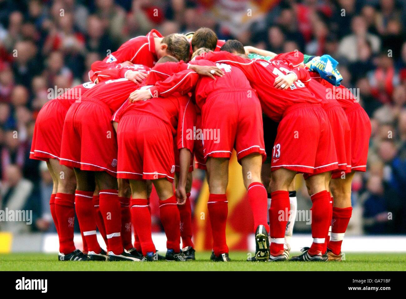 Birmingham city team huddle hi-res stock photography and images - Alamy