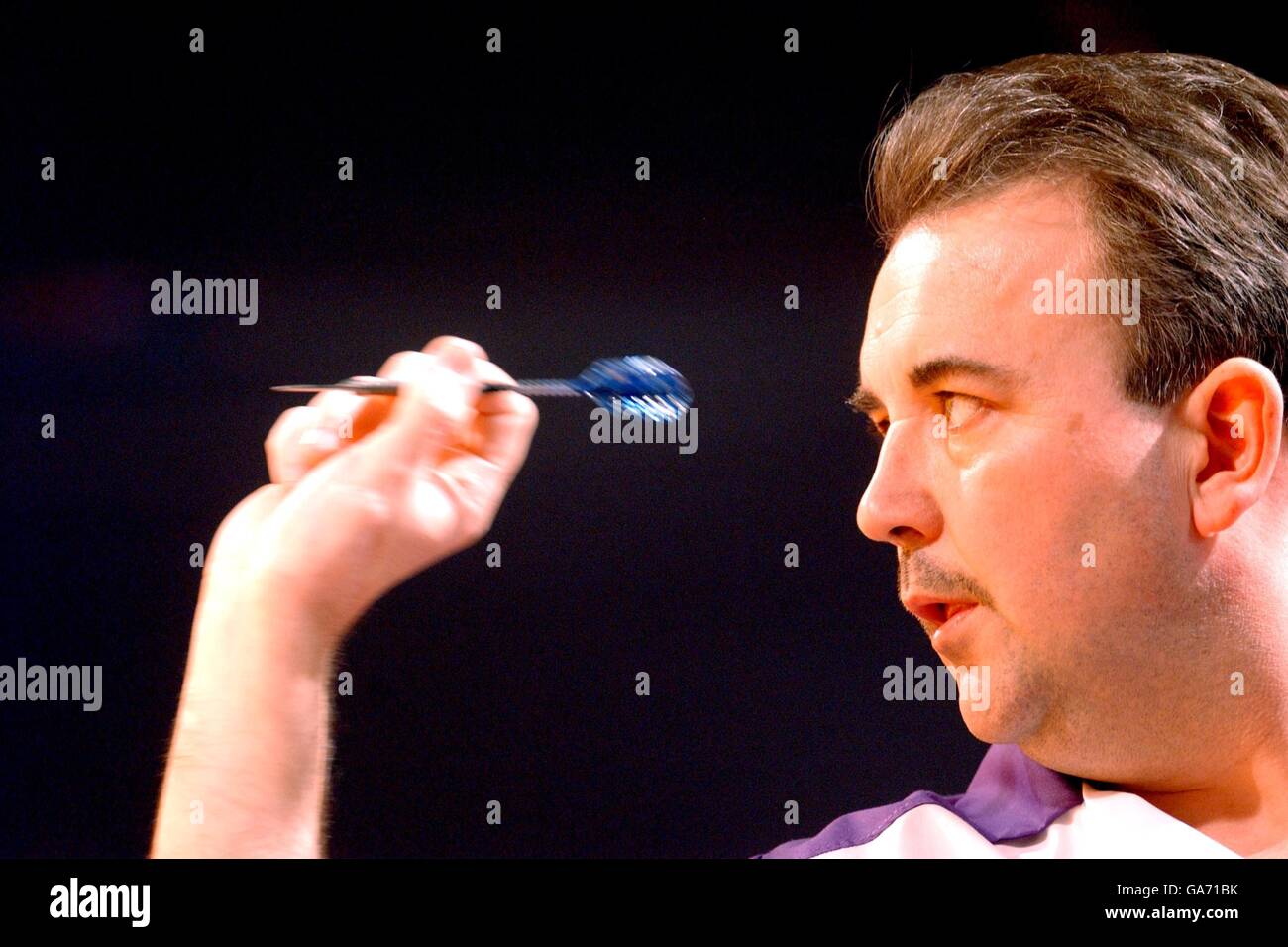 Darts - 2002 Skol World Championships - Purfleet Stock Photo - Alamy