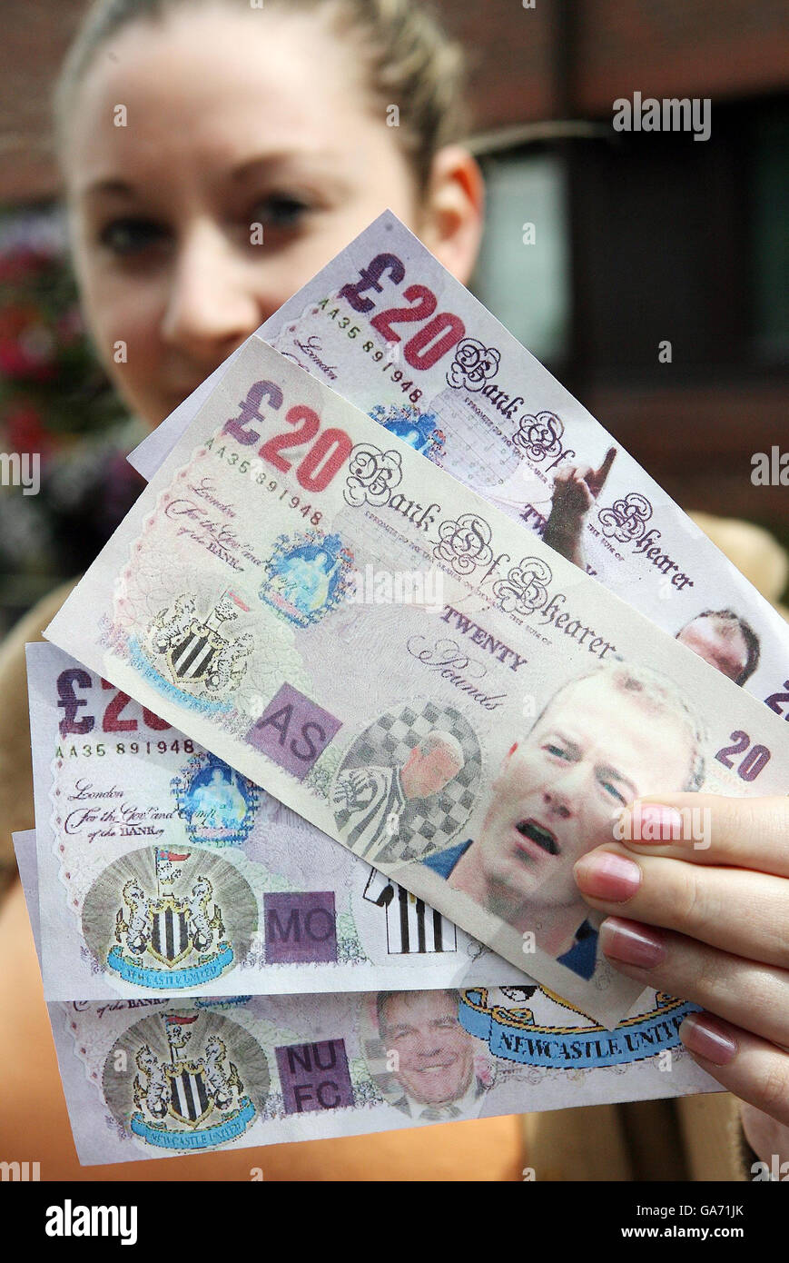 Fake notes warning Stock Photo - Alamy