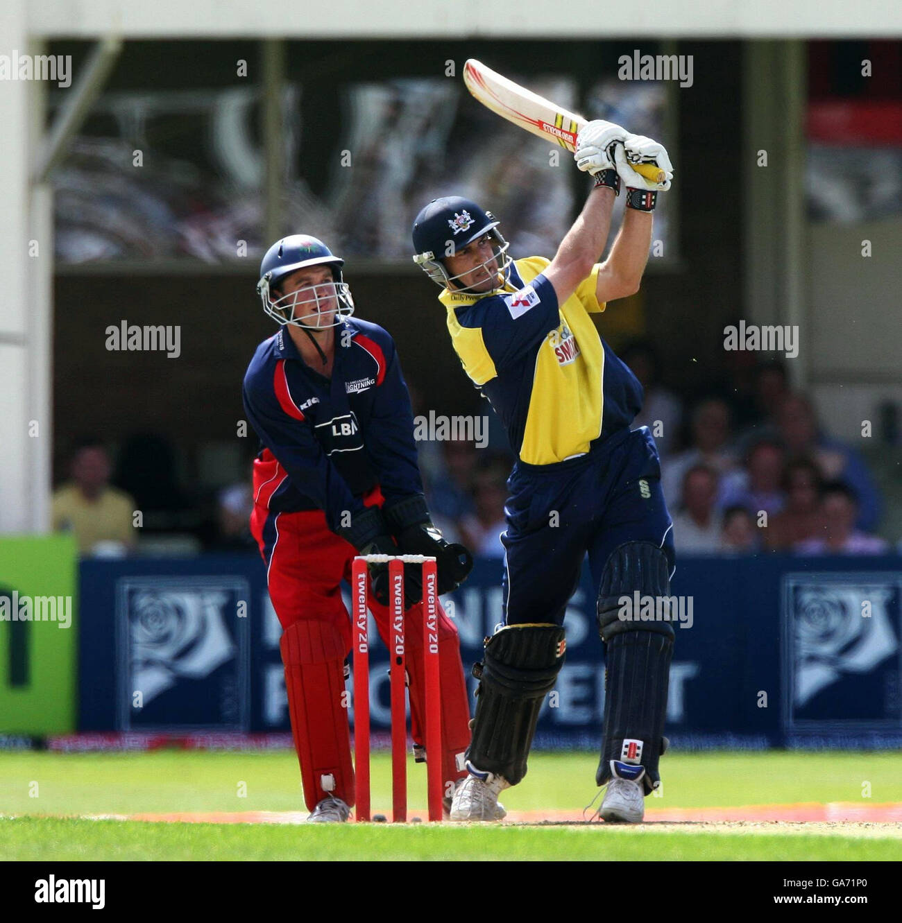 Gladiators lightning hi-res stock photography and images - Alamy