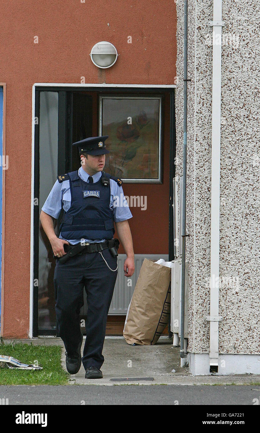 Nine arrested in police swoop Stock Photo - Alamy
