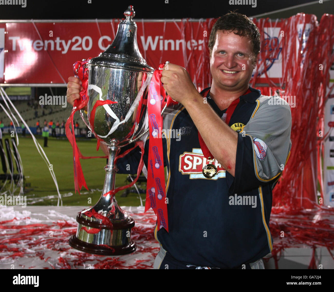 Kent Spitfires' captain Rob Key with the trophy after his side's Twenty ...