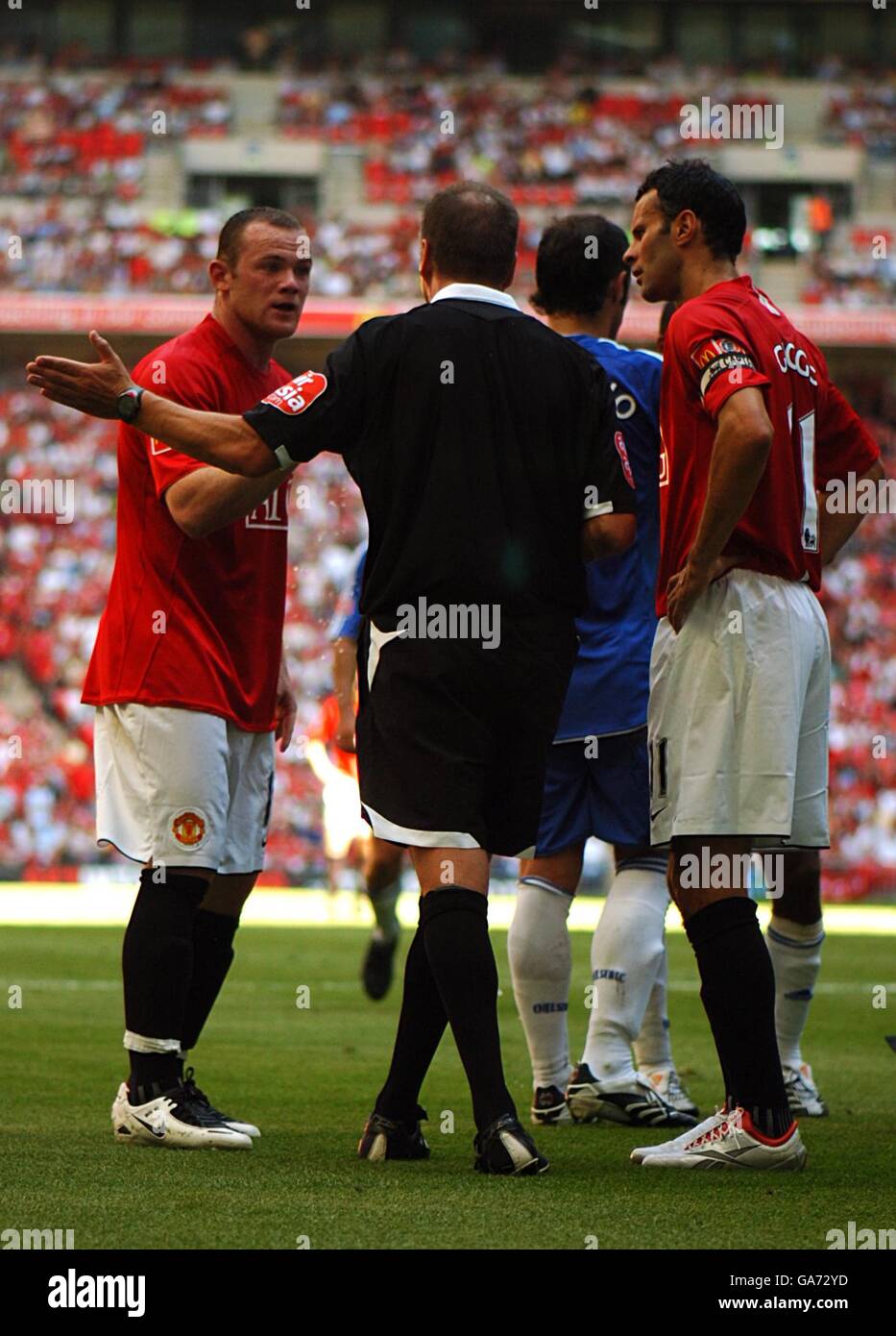 Soccer - Community Shield - Chelsea v Manchester United - Wembley ...