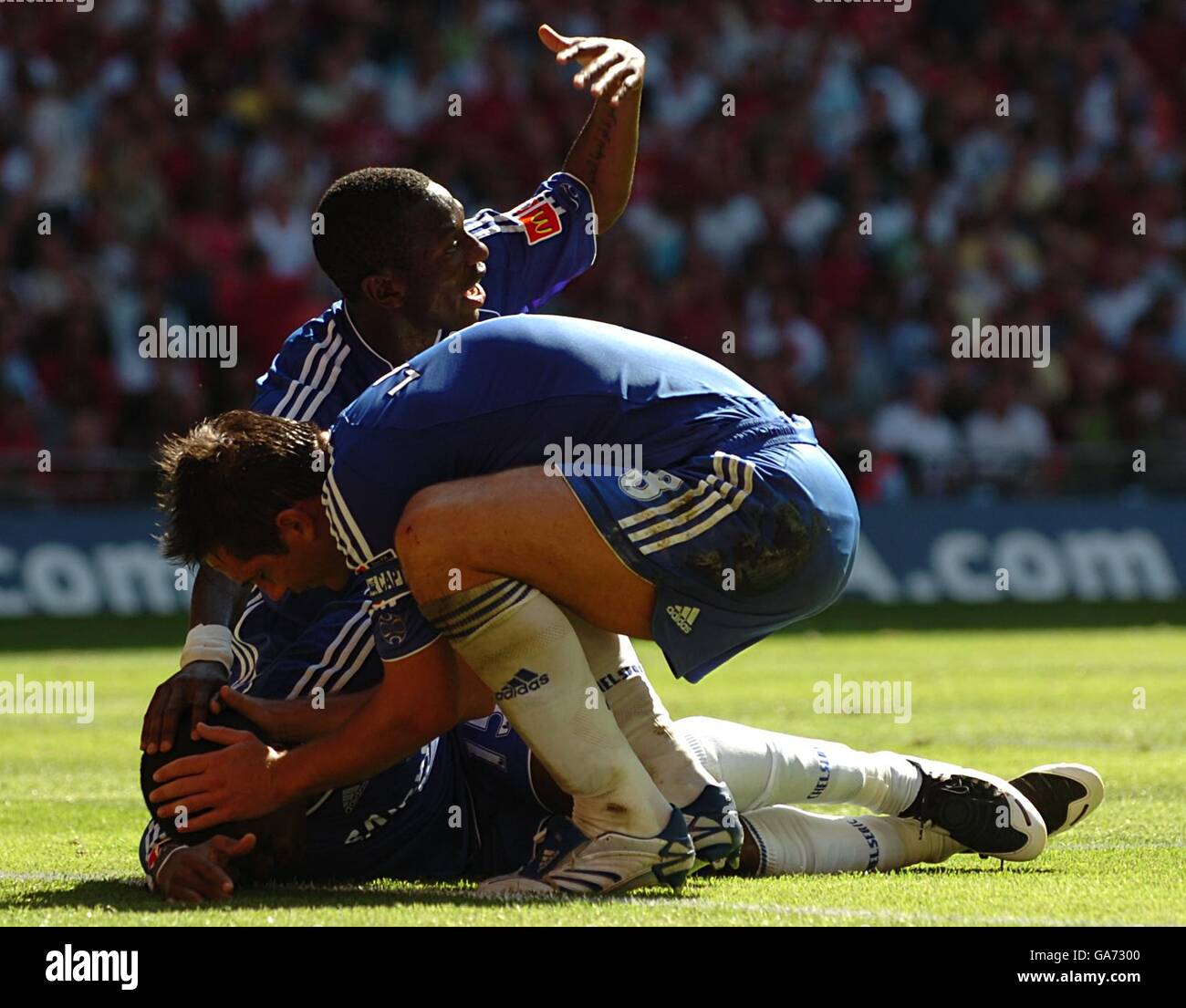 Soccer - Community Shield - Chelsea v Manchester United - Wembley ...