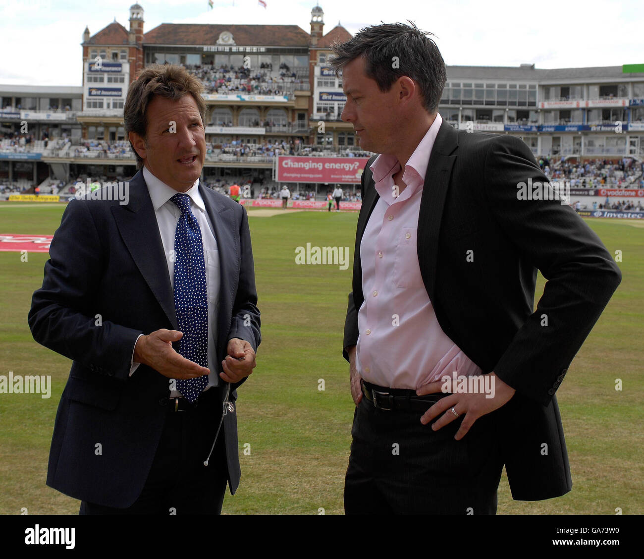Mark Nicholas (left) talks to Ashley Giles about his retirement as ...