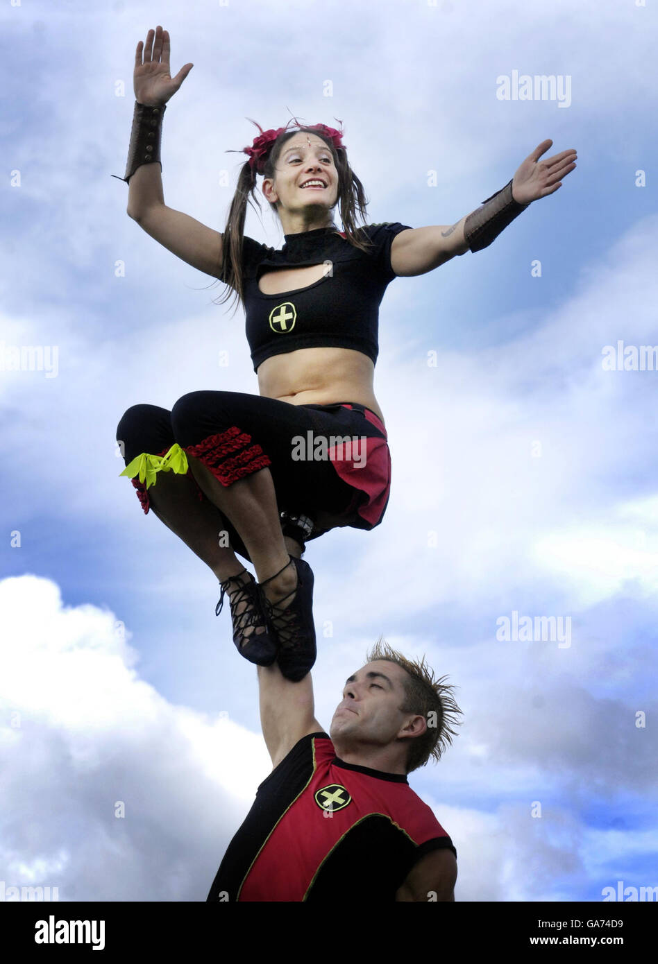 Edinburgh Fringe Festival. The Dream State Circus perform at Fringe ...