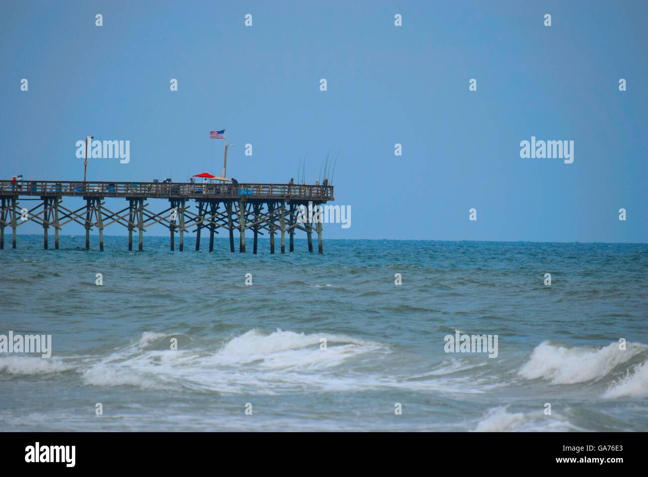 Pier fishing hi-res stock photography and images - Alamy