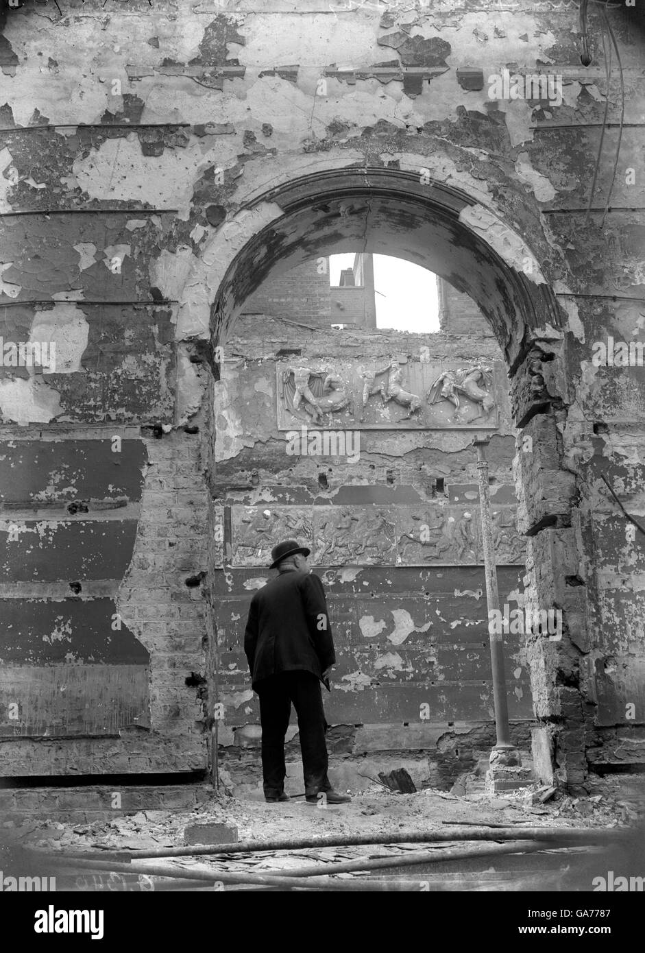 Rising hat hi-res stock photography and images - Alamy