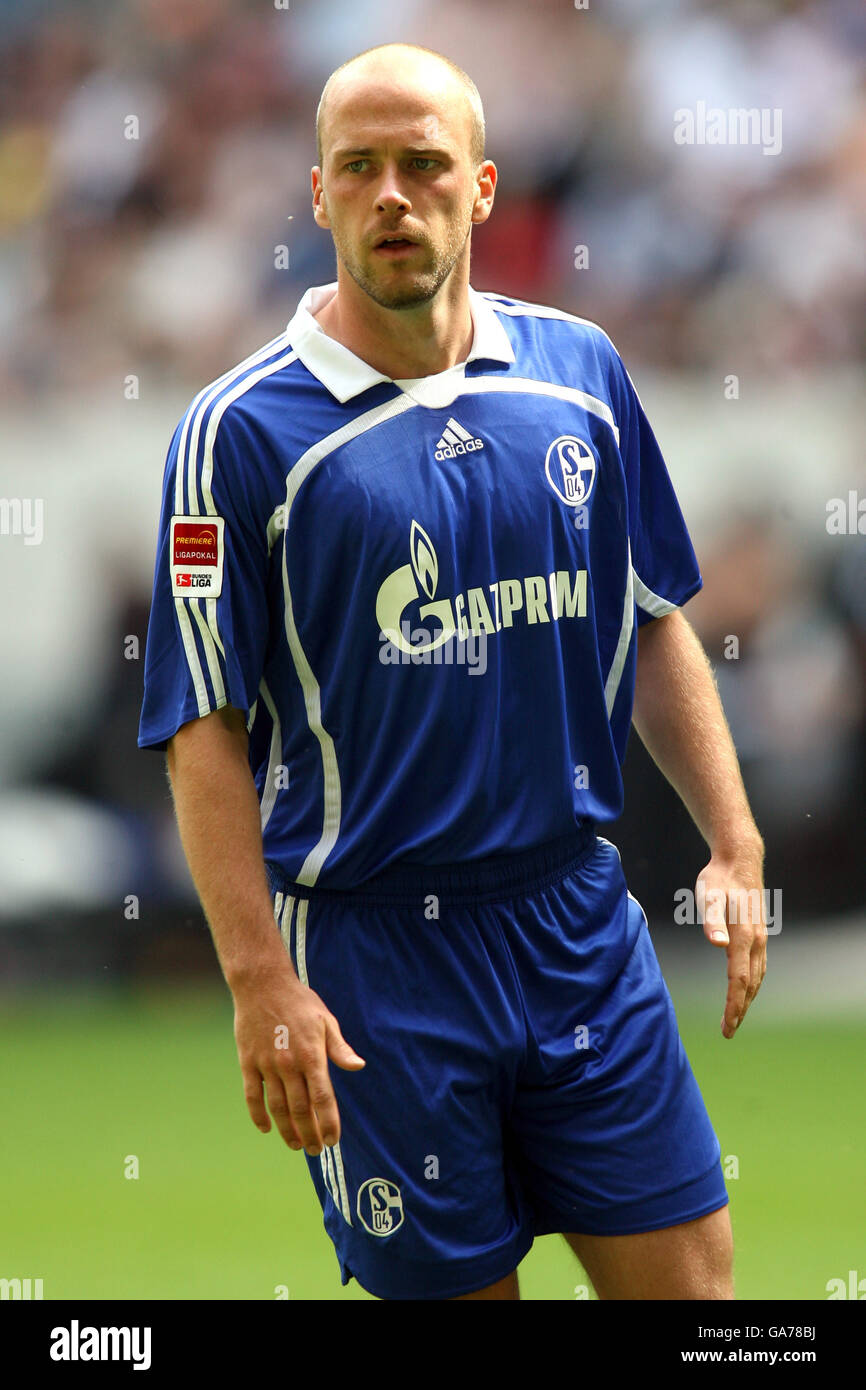 Soccer - Premiere League Cup - Quarter Final - Schalke 04 v Karlsruher ...