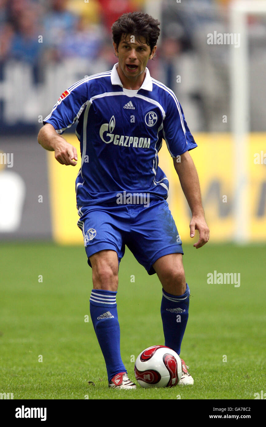 Soccer - Premiere League Cup - Quarter Final - Schalke 04 v Karlsruher ...