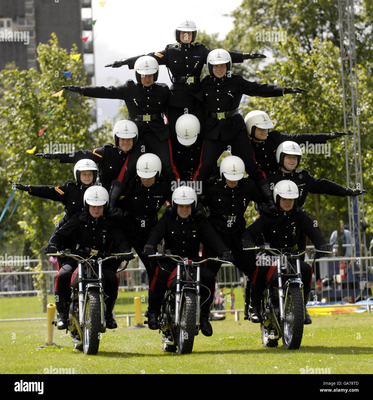 Royal signals hi-res stock photography and images - Alamy