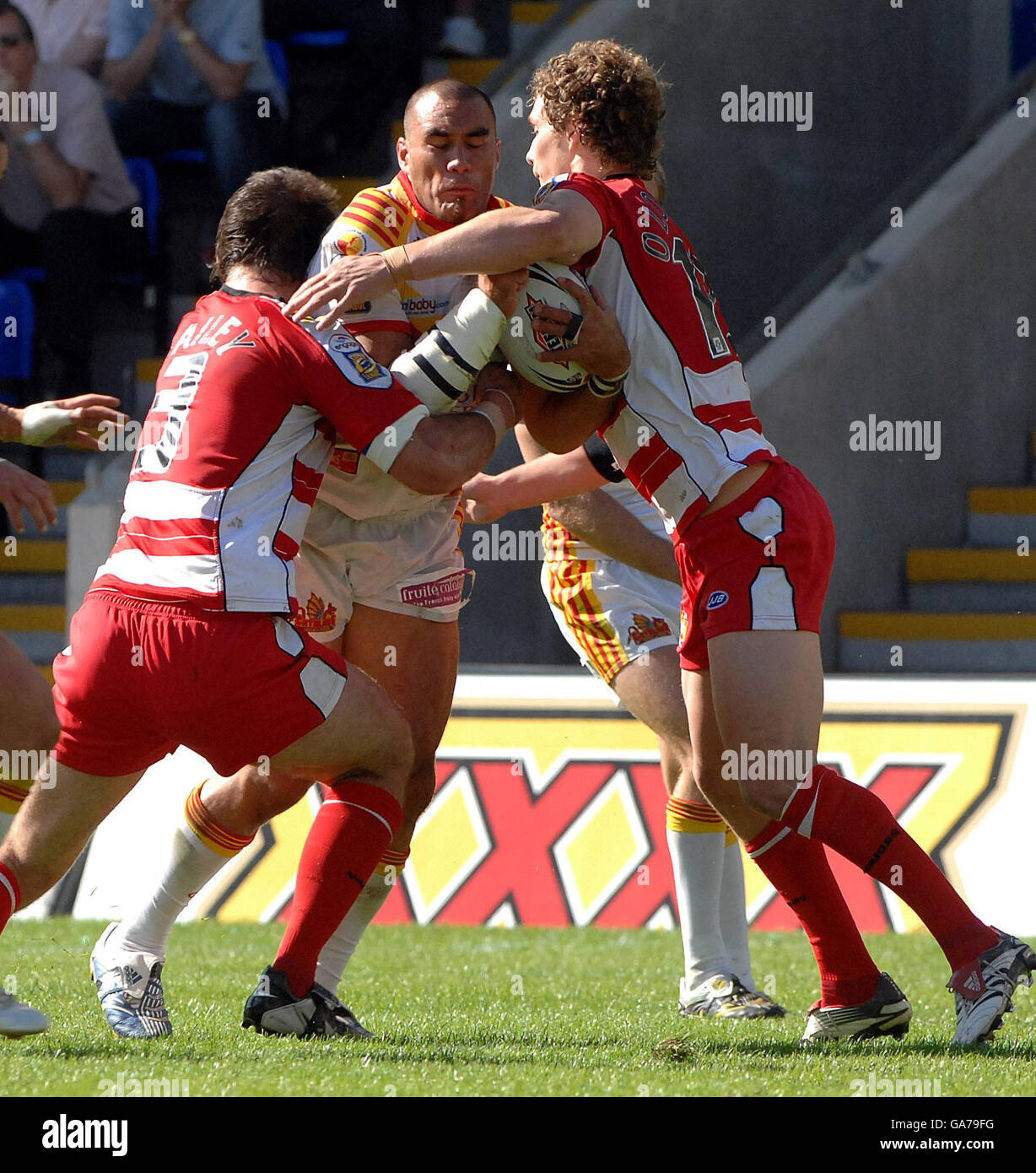 Wigan warriors v catalan dragons hi-res stock photography and images ...