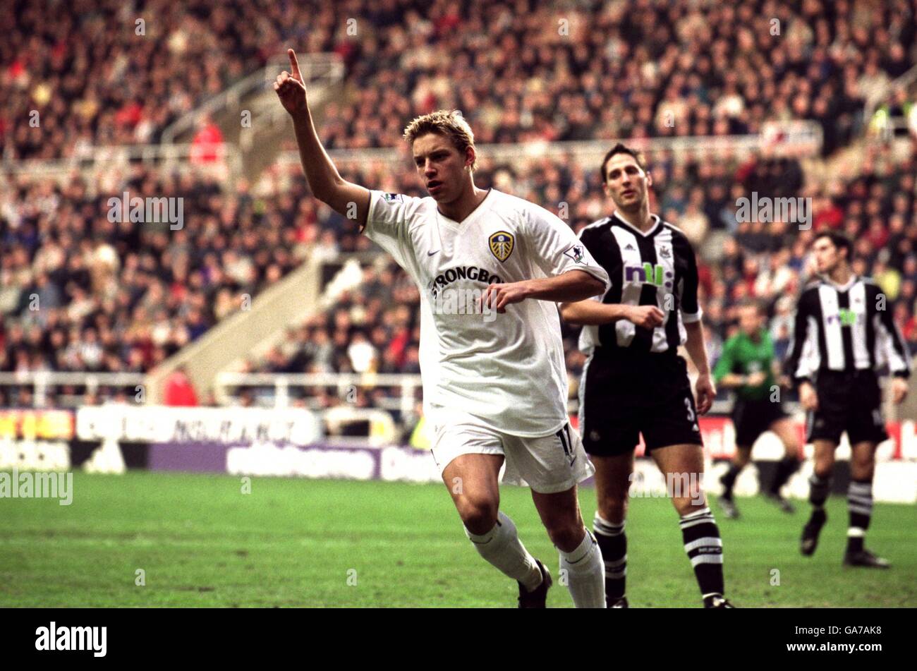 Leeds United's Alan Smith celebrates after scoring the opening goal ...