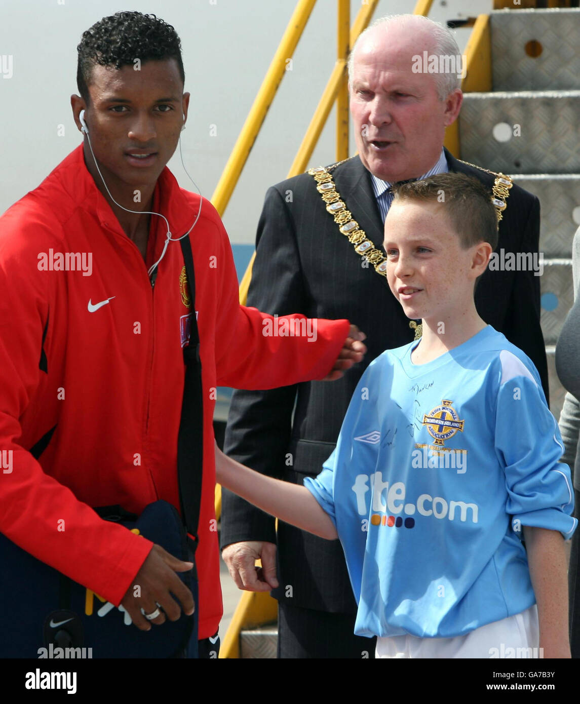 Soccer - Manchester United Arrive - Belfast Airport. Manchester United ...