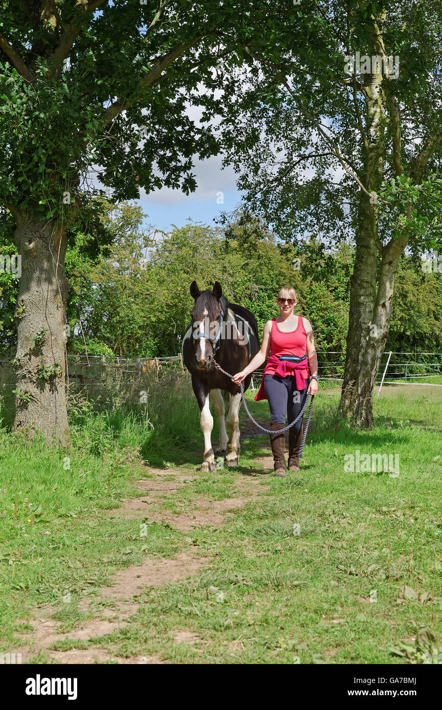 Black leading girl hi-res stock photography and images - Alamy