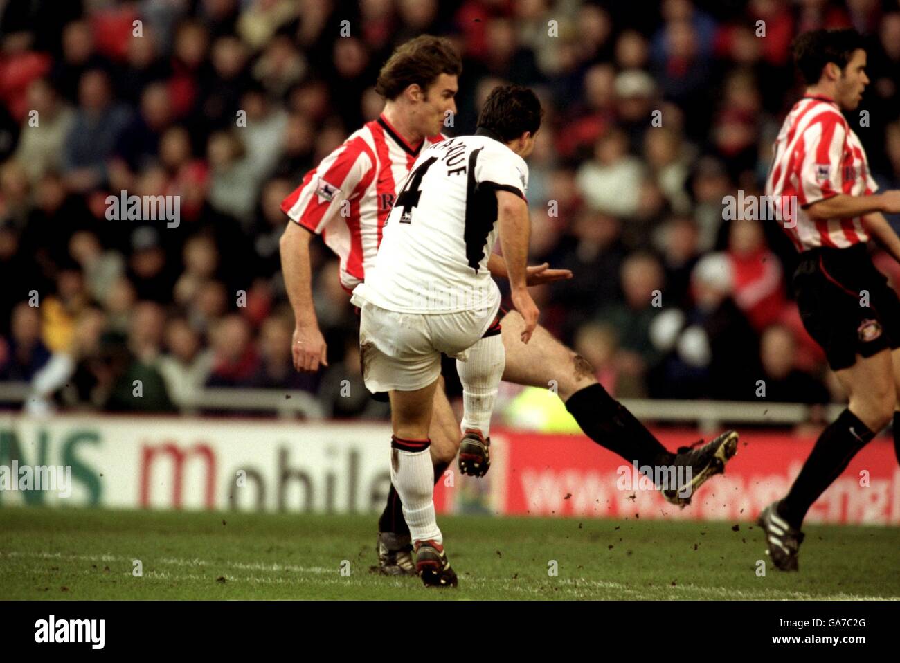 Fulham's Steed Malbranque turns to shot and score the opening goal ...
