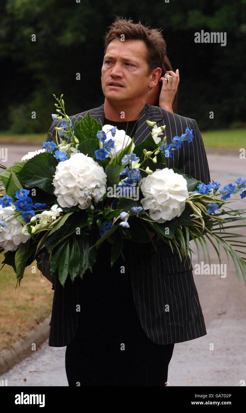 Mike Reid funeral Stock Photo - Alamy