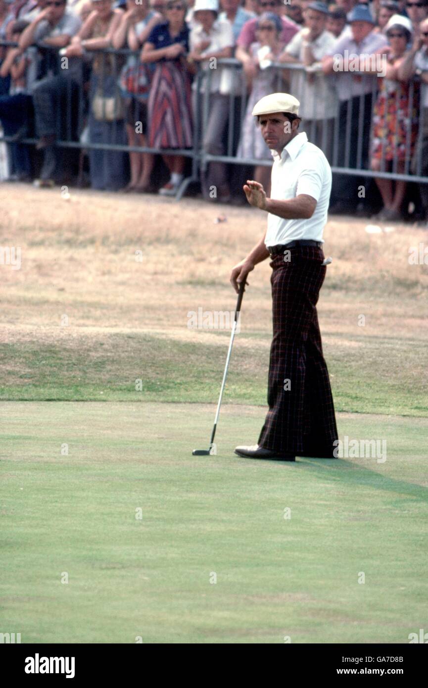 Golf - The Open Championship - Royal Birkdale. Gary Player encourages ...