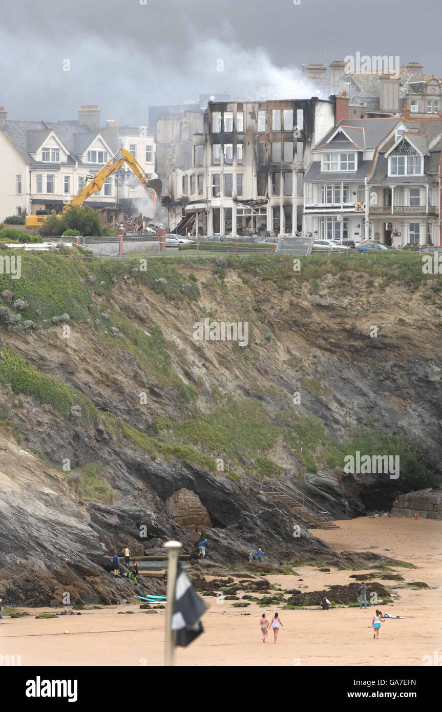 Unsafe walls are demolished at the Penhallow Hotel in Newquay, Cornwall ...