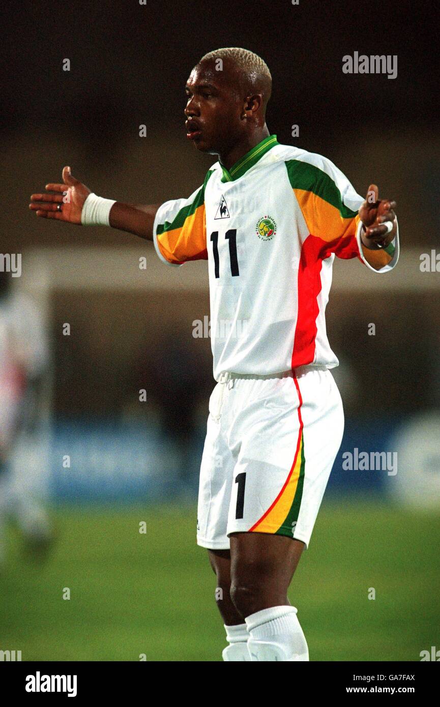 El hadji diouf 2002 hi-res stock photography and images - Alamy