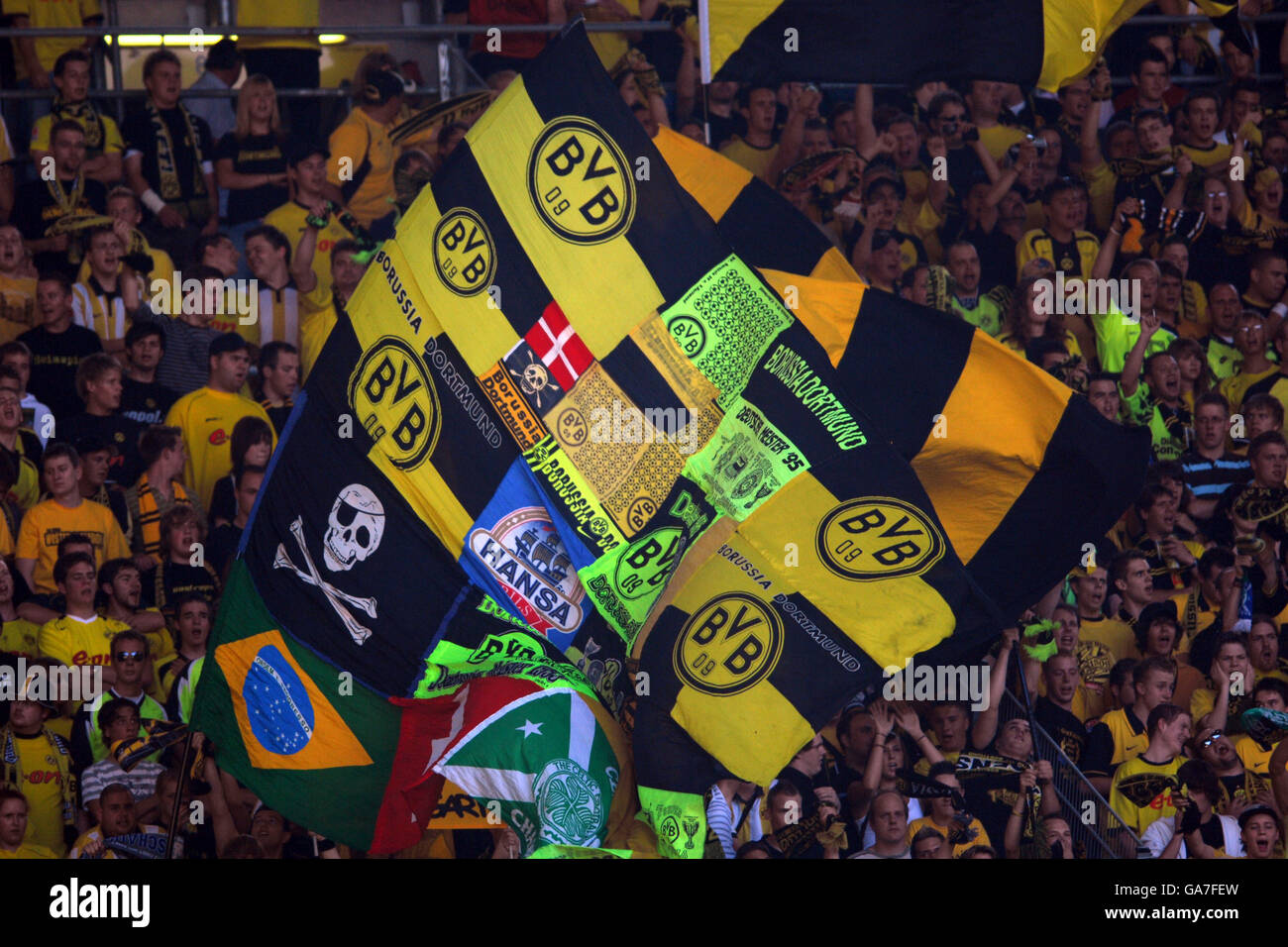 Soccer - German Bundesliga - Borussia Dortmund v MSV Duisburg - Signal ...