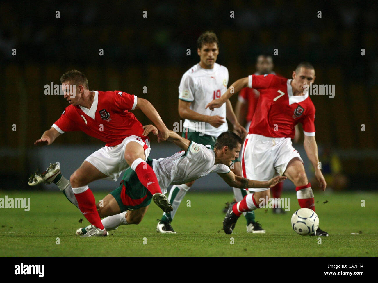 Wales's Freddy Eastwood beats off challenge from Bulgaria's Igor ...